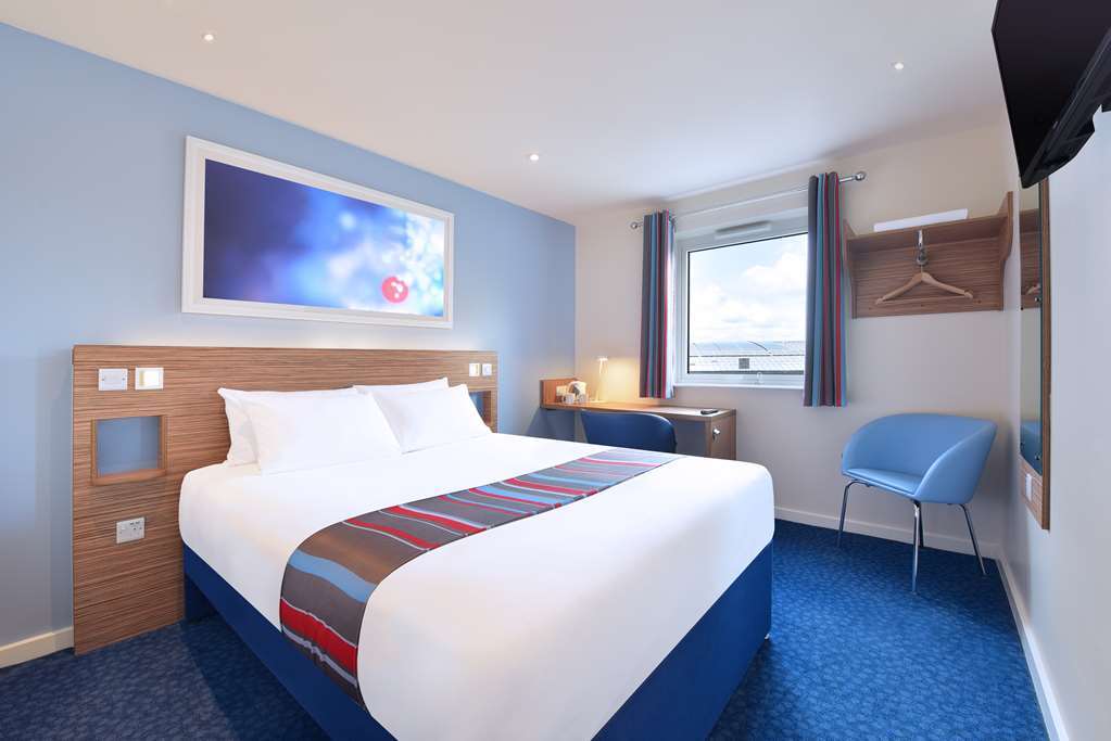 TRAVELODGE DEVIZES | UNITED KINGDOM | SEASON DEALS FROM £86